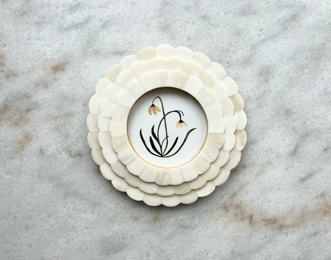 SNOWDROP Feminine Scalloped Frame Floral Art Print - Etsy