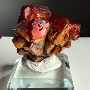 High Quality Lustrous Vanadinite Cluster - Etsy