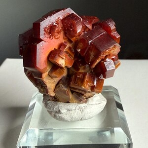 High Quality Lustrous Vanadinite Cluster - Etsy