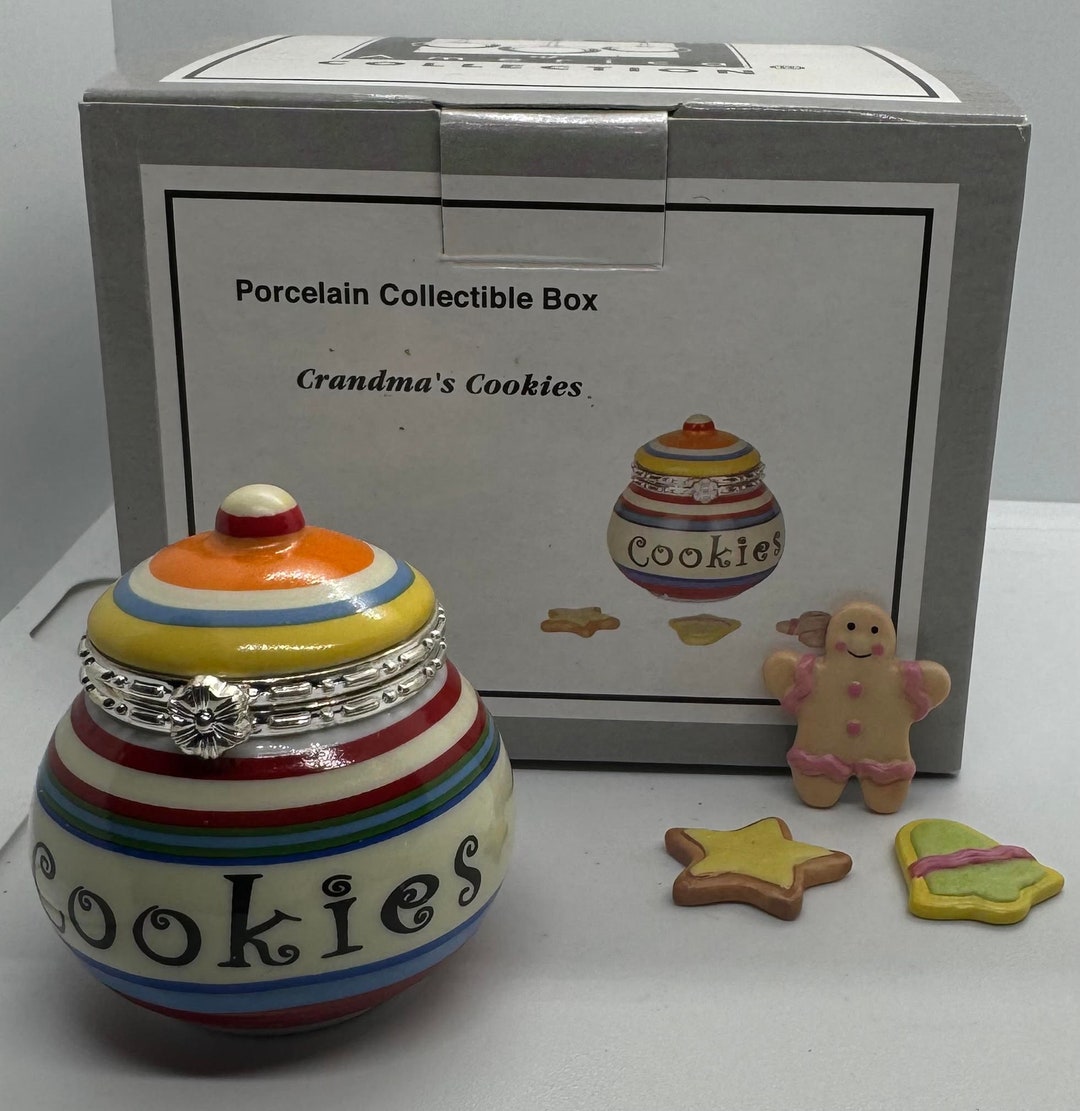 Cookie Jar With 3 Cut Out Cookie Trinkets Porcelain Hinged "grandma's ...