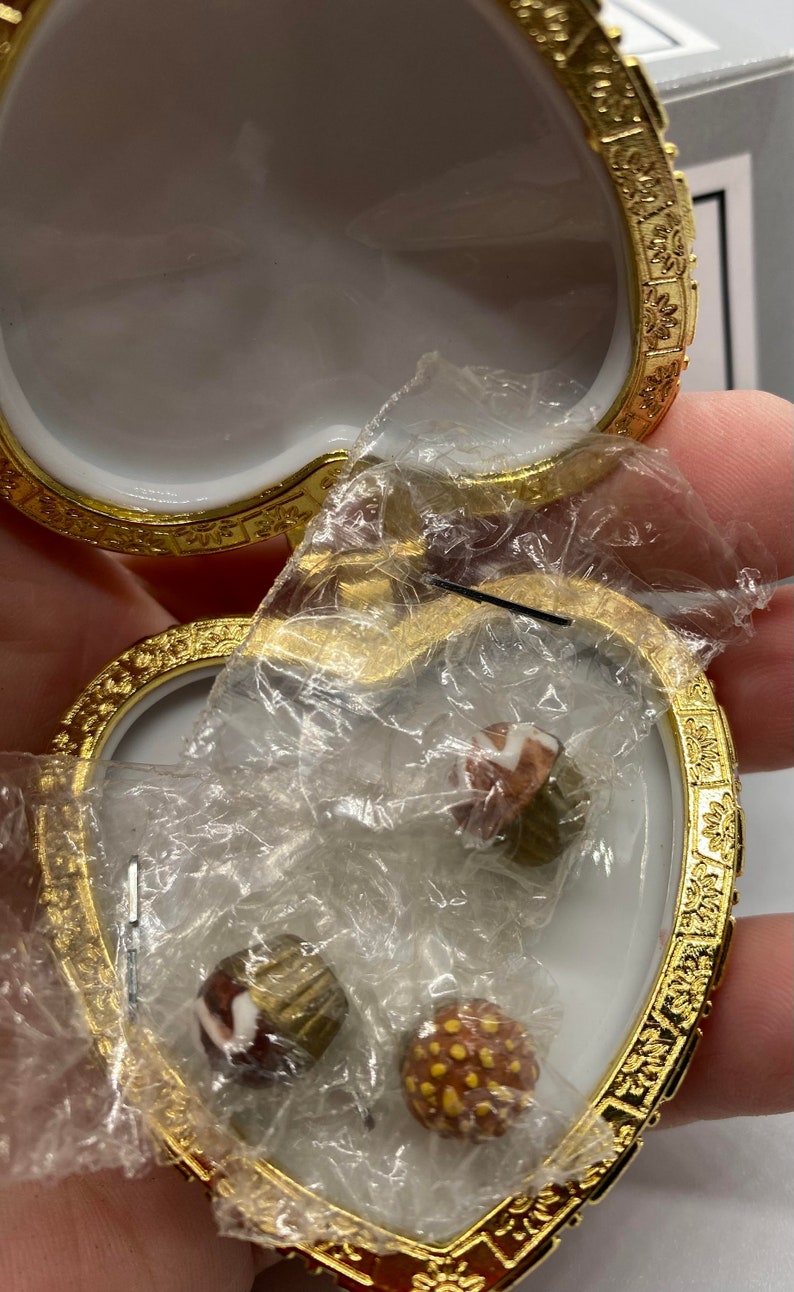 Heart Candy Box With 3 Chocolate Trinkets Porcelain Hinged Box - Etsy