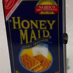 Nabisco Honey Maid Graham Crackers With Graham Cracker Trinket ...