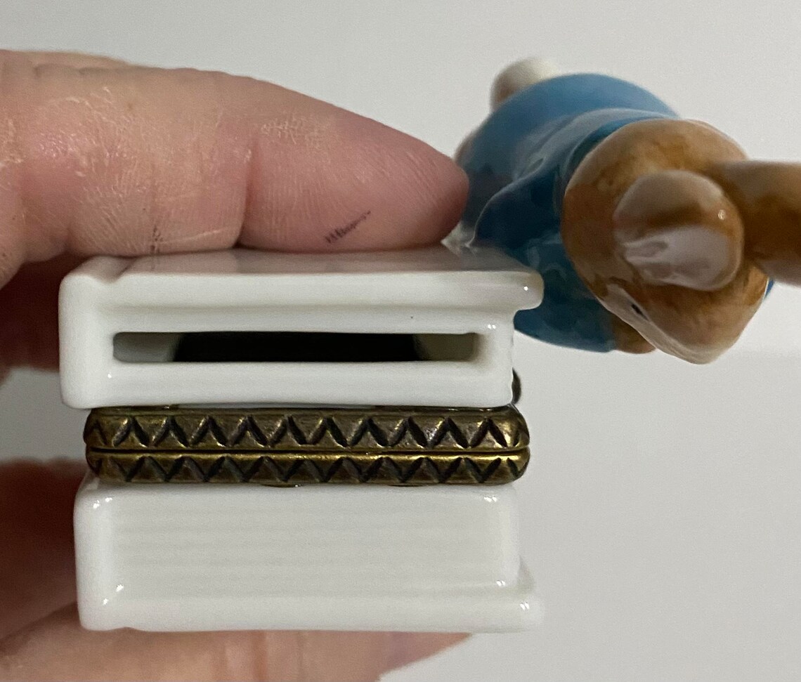 Beatrix Potter the Tale of Peter Rabbit With Picture Holder Porcelain ...