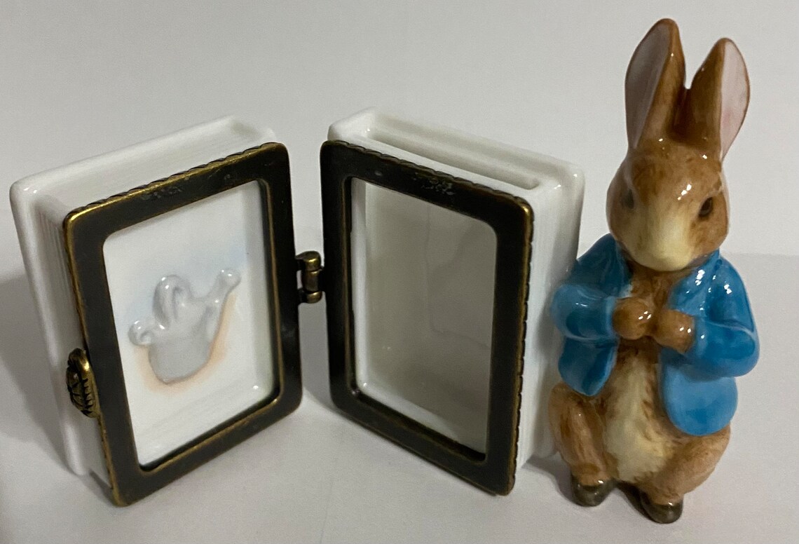 Beatrix Potter the Tale of Peter Rabbit With Picture Holder Porcelain ...