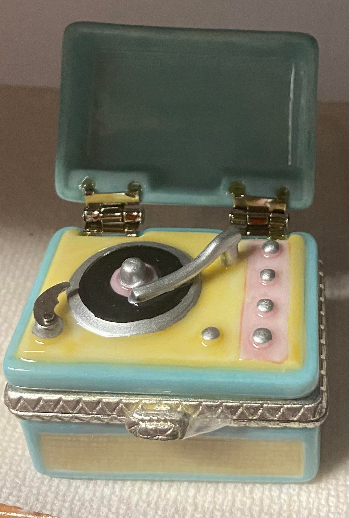 Porcelain Hinged Box Elvis Presley Record Player With Record - Etsy