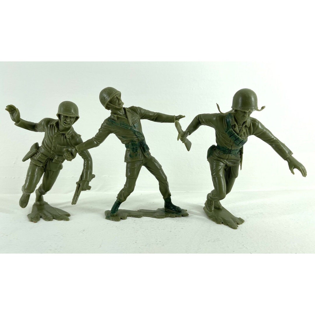 Louis Marx 1960s USMC Toy Soldiers WWII Figure Green Lot of 3 Vtg Rifle ...