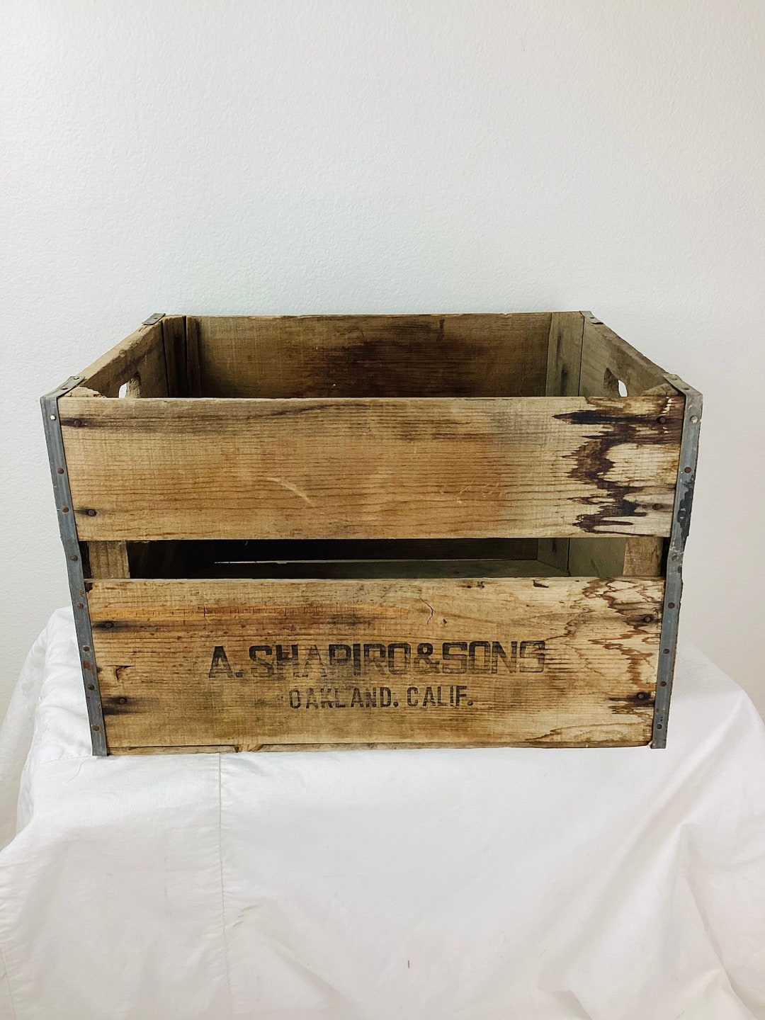 Vintage WOOD PRODUCE Crate Box / Rustic / Primitive / Vintage - Etsy