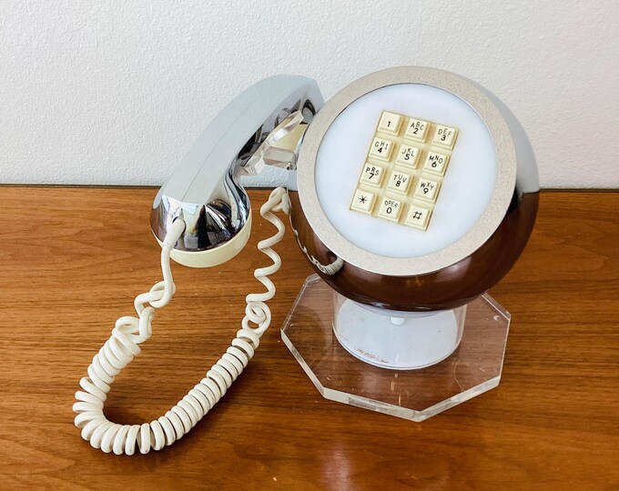 Vintage 1970s ROUND CHROME & LUCITE Mid Century Modern Telephone ...