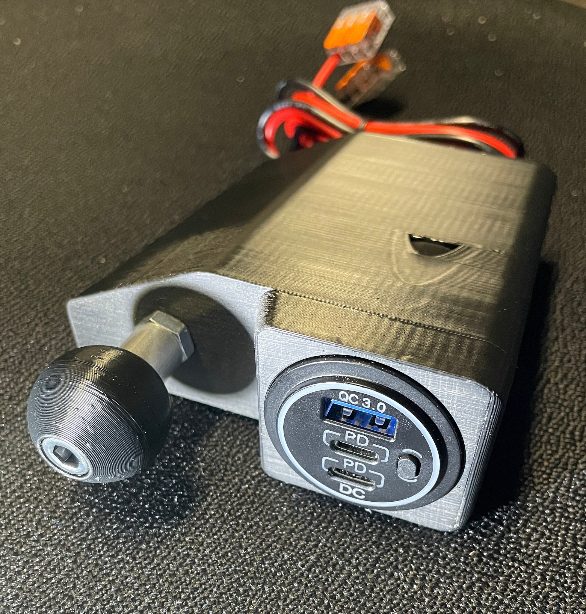 Mercedes Sprinter Dash Cubby Ram Single Ball Mount/adapter With USB ...