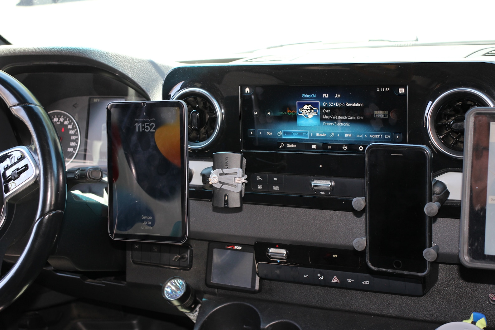 Mercedes Sprinter Dash Cubby Ram Dual Ball Mount/adapter - *please Read ...