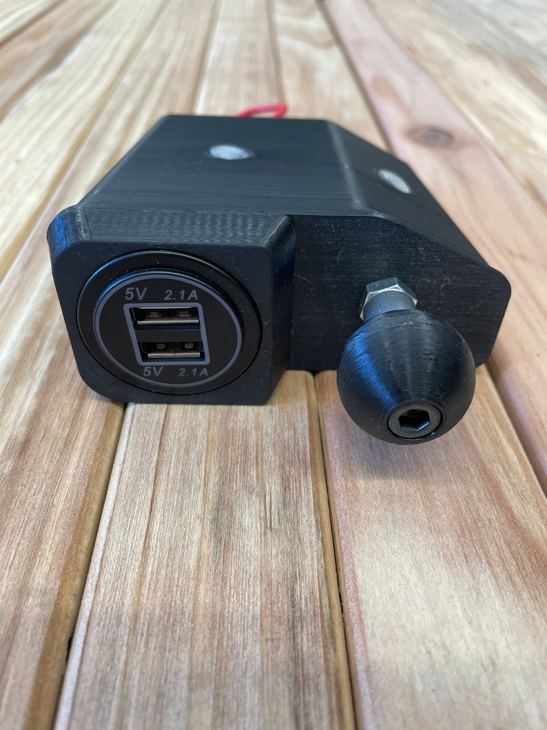 Mercedes Sprinter Dash Cubby Ram Single Ball Mount/adapter With USB ...
