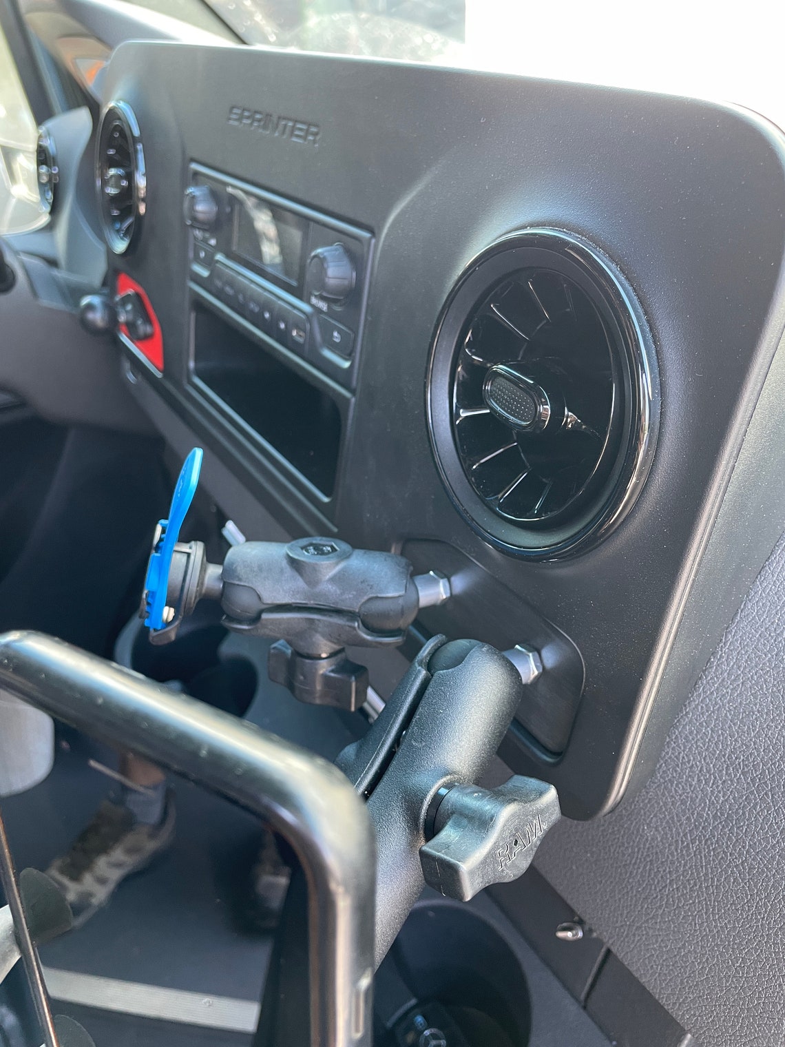 Mercedes Sprinter Dash Cubby Ram Dual Ball Mount/adapter Non Rubber ...