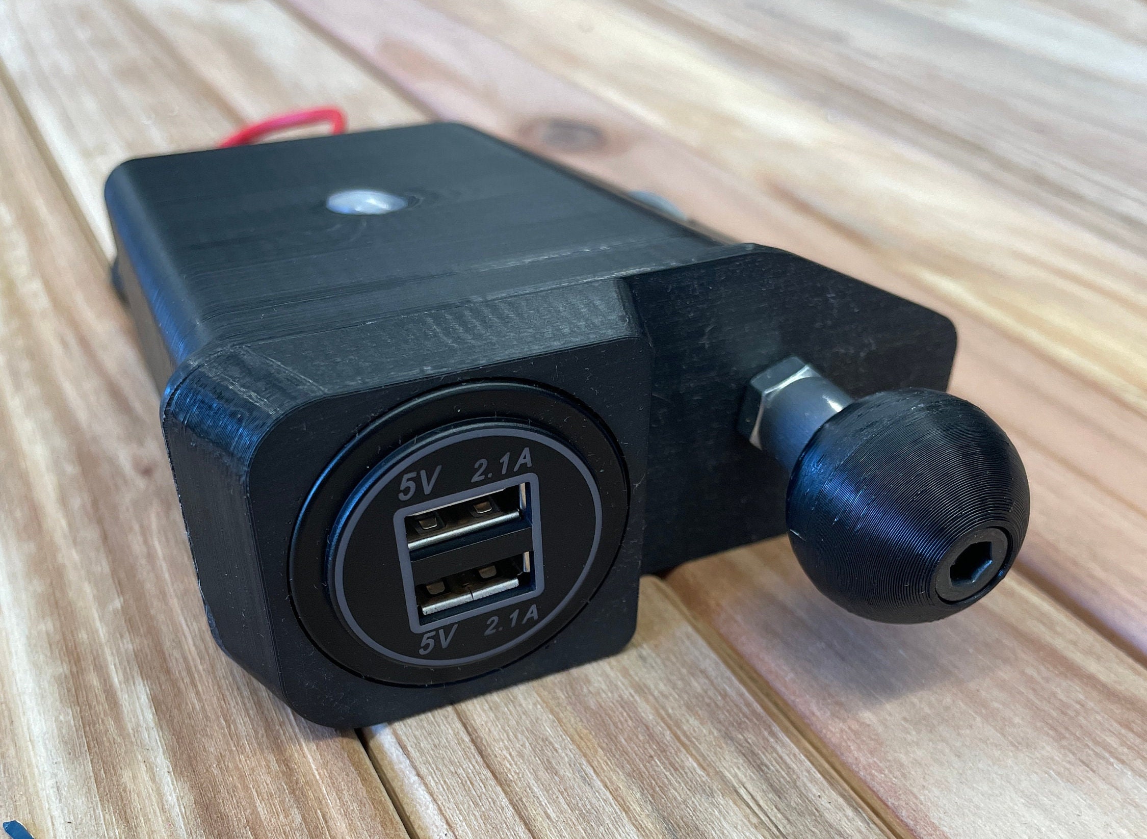 Mercedes Sprinter Dash Cubby Ram Single Ball Mount/adapter With USB ...