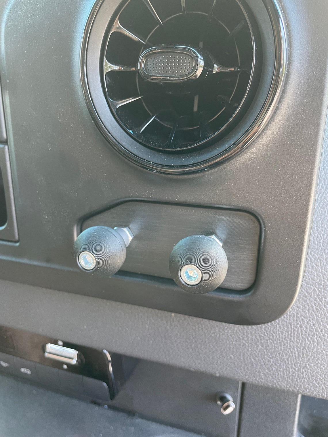Mercedes Sprinter Dash Cubby Ram Dual Ball Mount/adapter Non Rubber ...