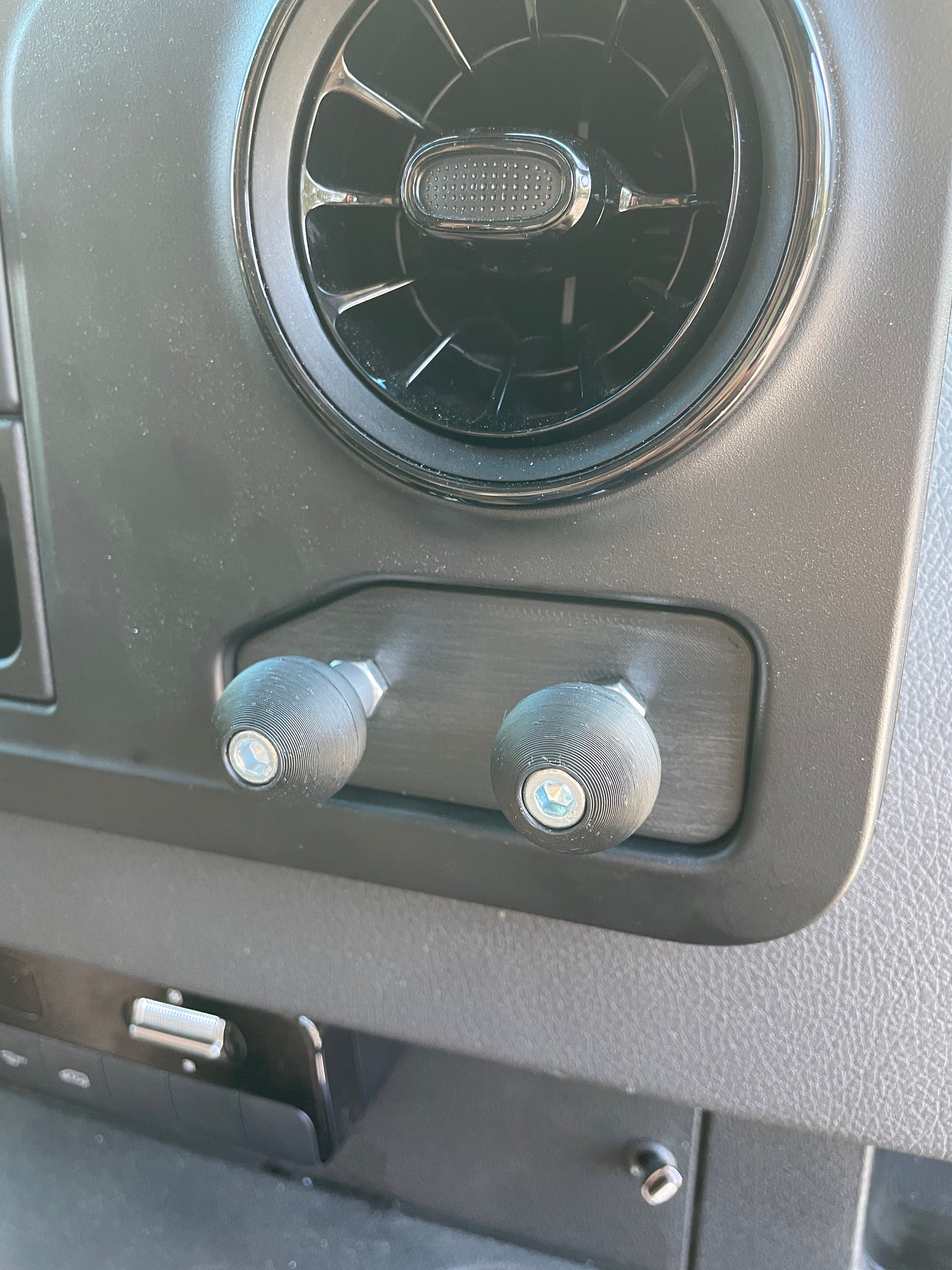 Mercedes Sprinter Dash Cubby Ram Dual Ball Mount/adapter - Non Rubber ...