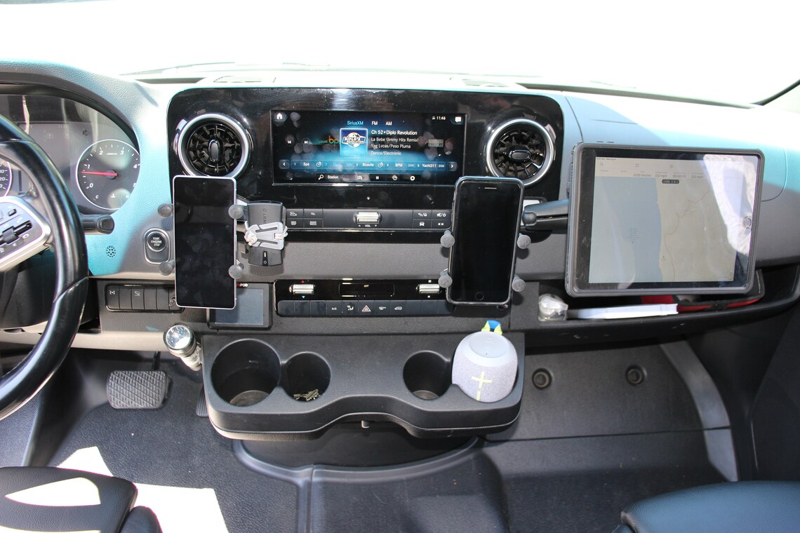 Mercedes Sprinter Dash Cubby Ram Dual Ball Mount/adapter please Read ...