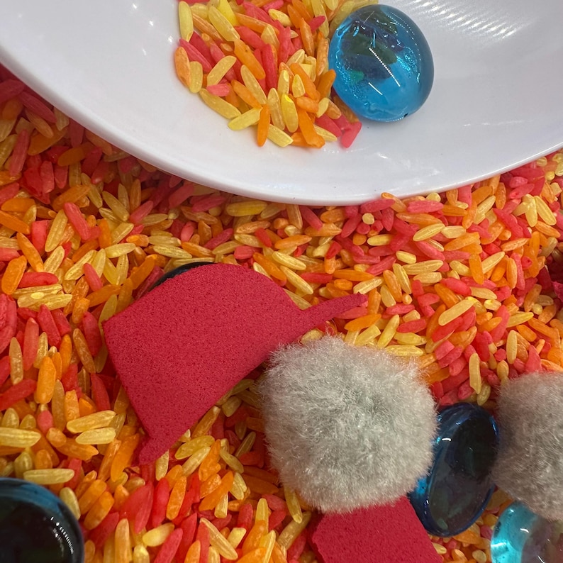 Firefighter | Community Helper Sensory Bin | Sensory Bin | Preschool ...