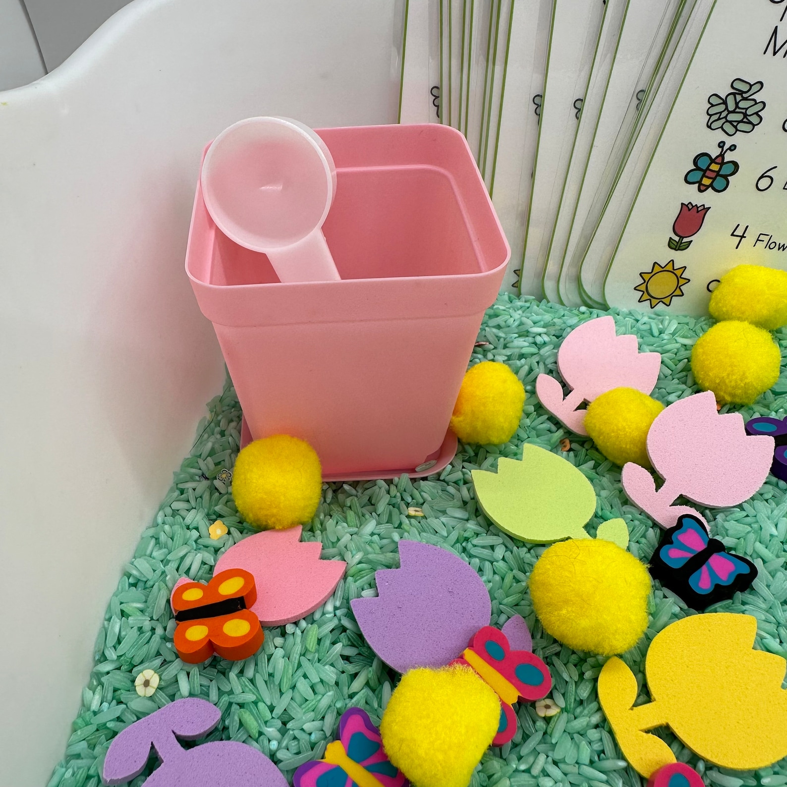 Spring Mix Sensory Bin | Sensory Bin | Preschool Spring Game ...