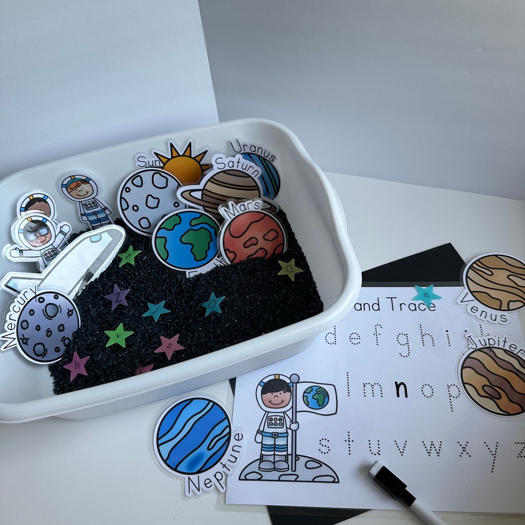 Space Find and Trace | Space Sensory Bin | Preschool Sensory Bin - Etsy