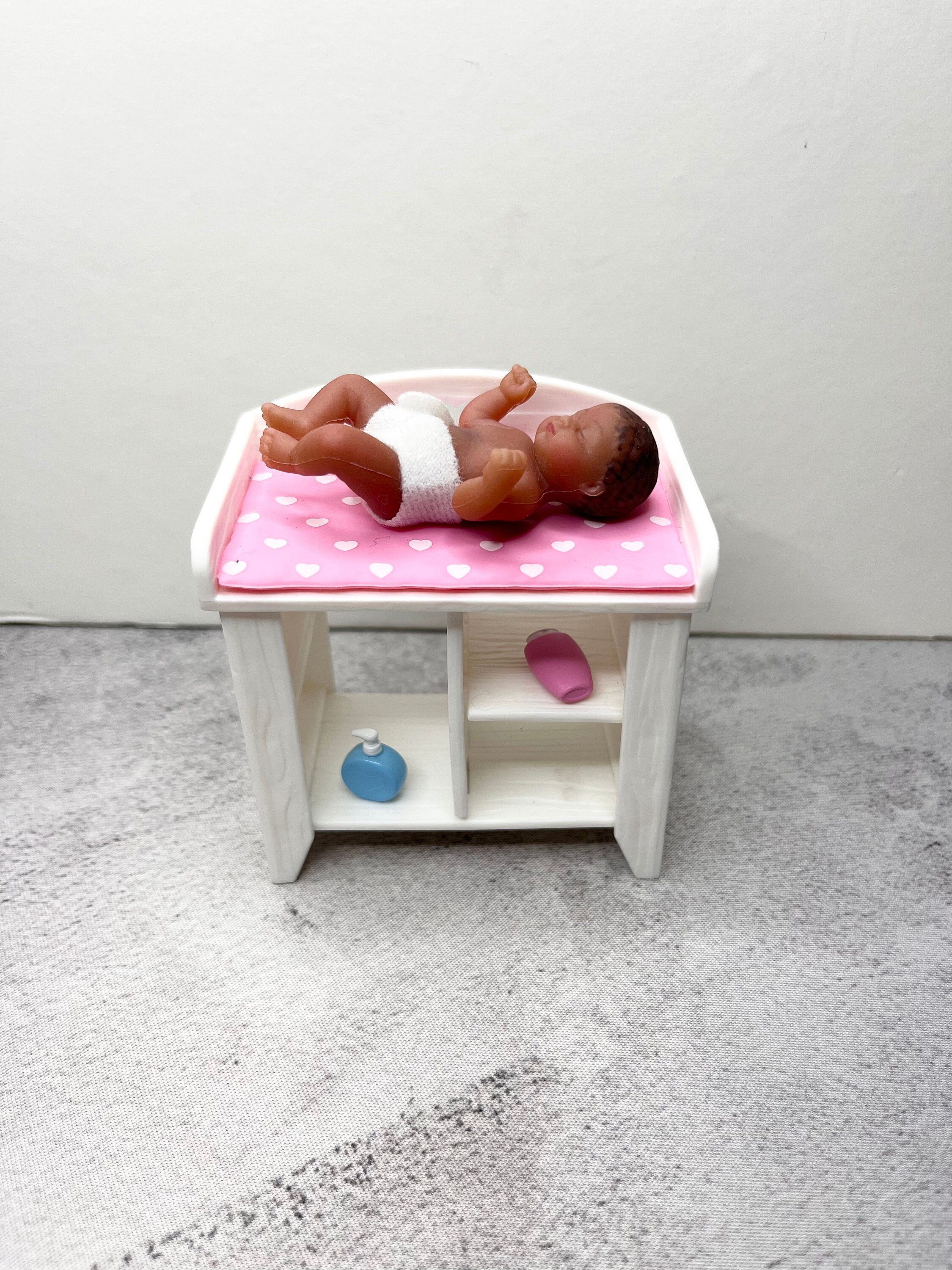 Zuru My Mini Baby Pink Changing Table Set Mini Silicone Baby Doll ...