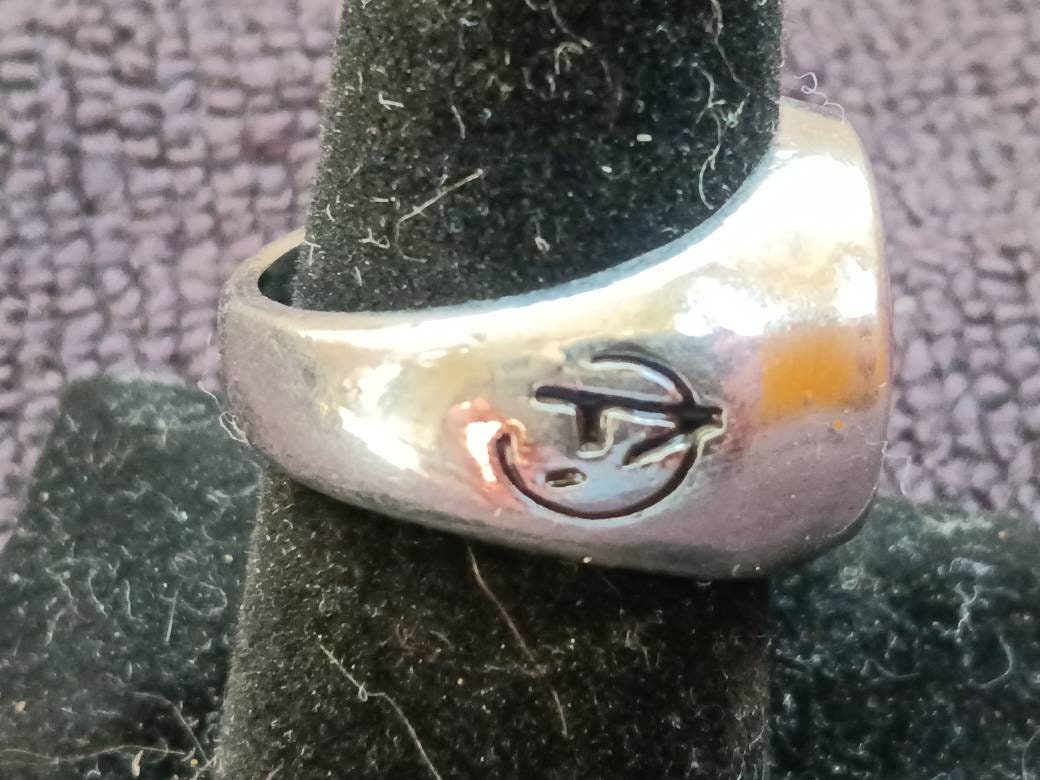 Captain America Avengers Ring Silver-tone Costume Jewelry Size 8 - Etsy