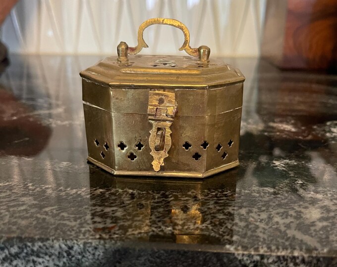 Vintage Brass Cricket Box/trinket Box - Etsy