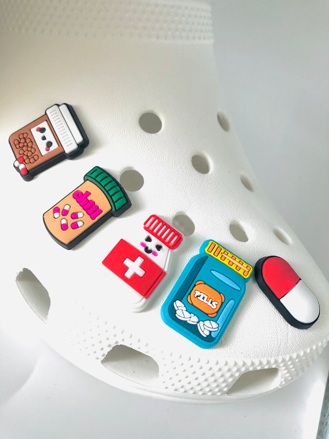 Pill Shoe Charms - 5-piece Medical Charms for Pharmacy Techs, Nurses ...