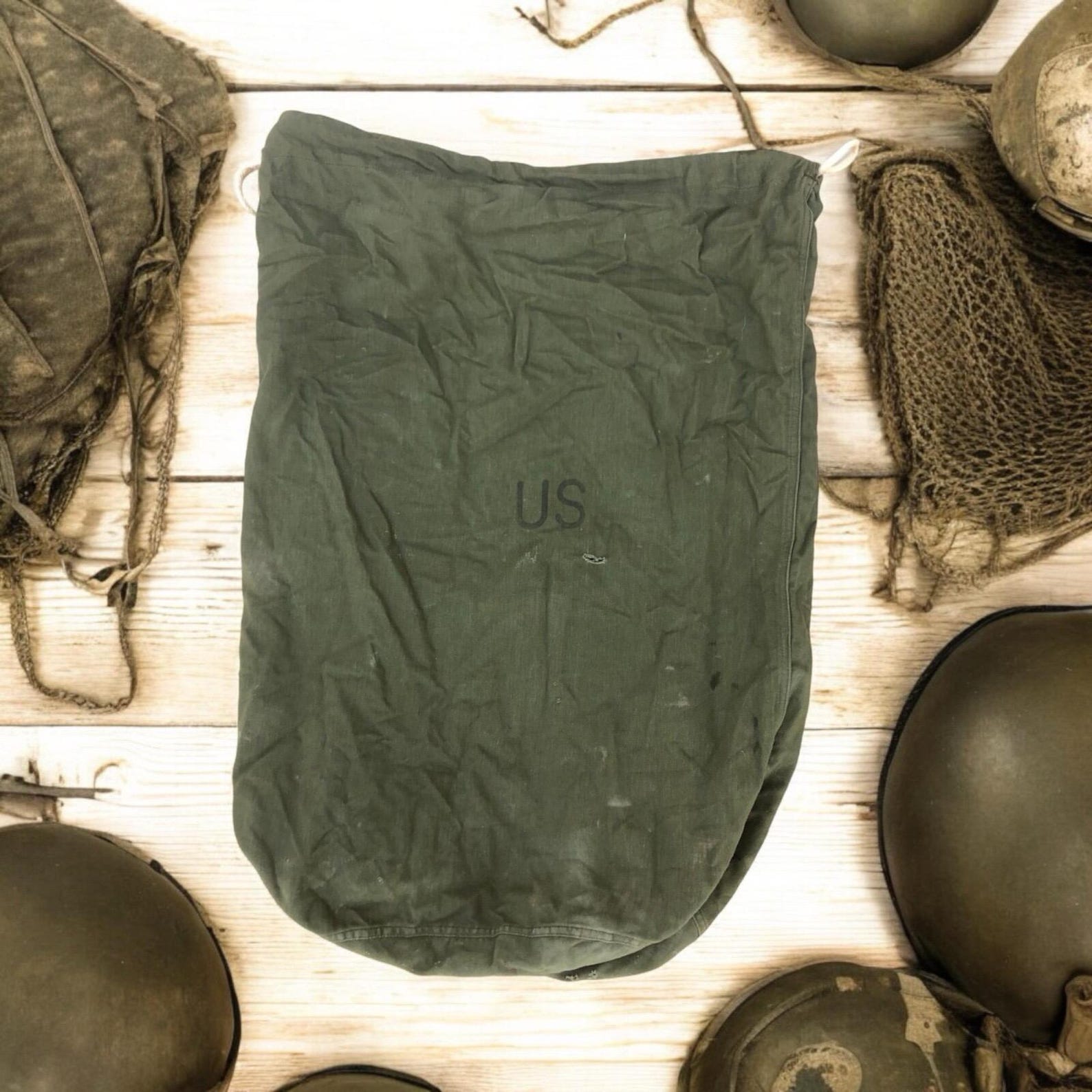 Vintage US Army Barrack Bag: 1960s OG-107 Cotton Sateen Duffel - Etsy