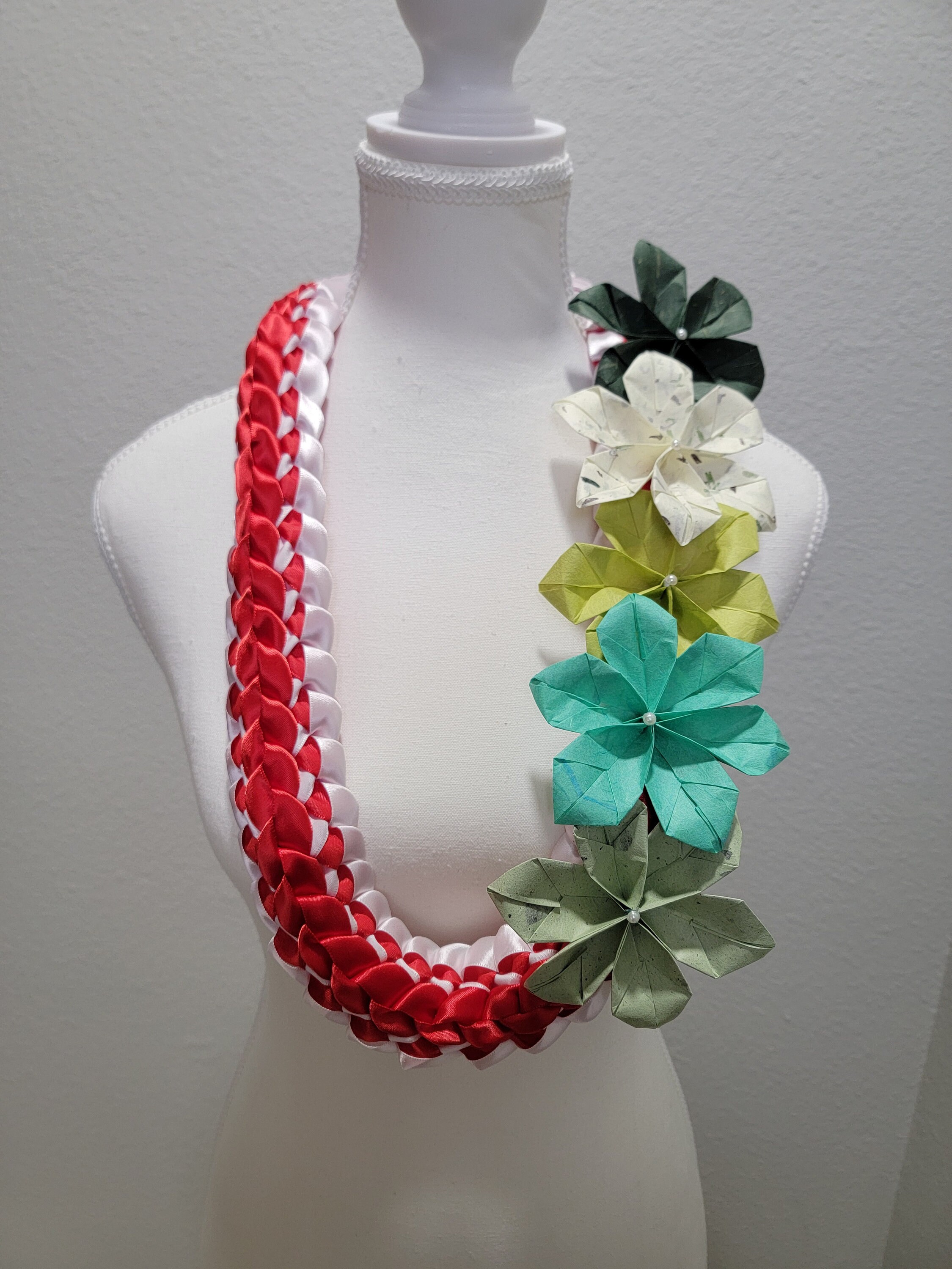 Custom Made-to-order Graduation Lei - Etsy