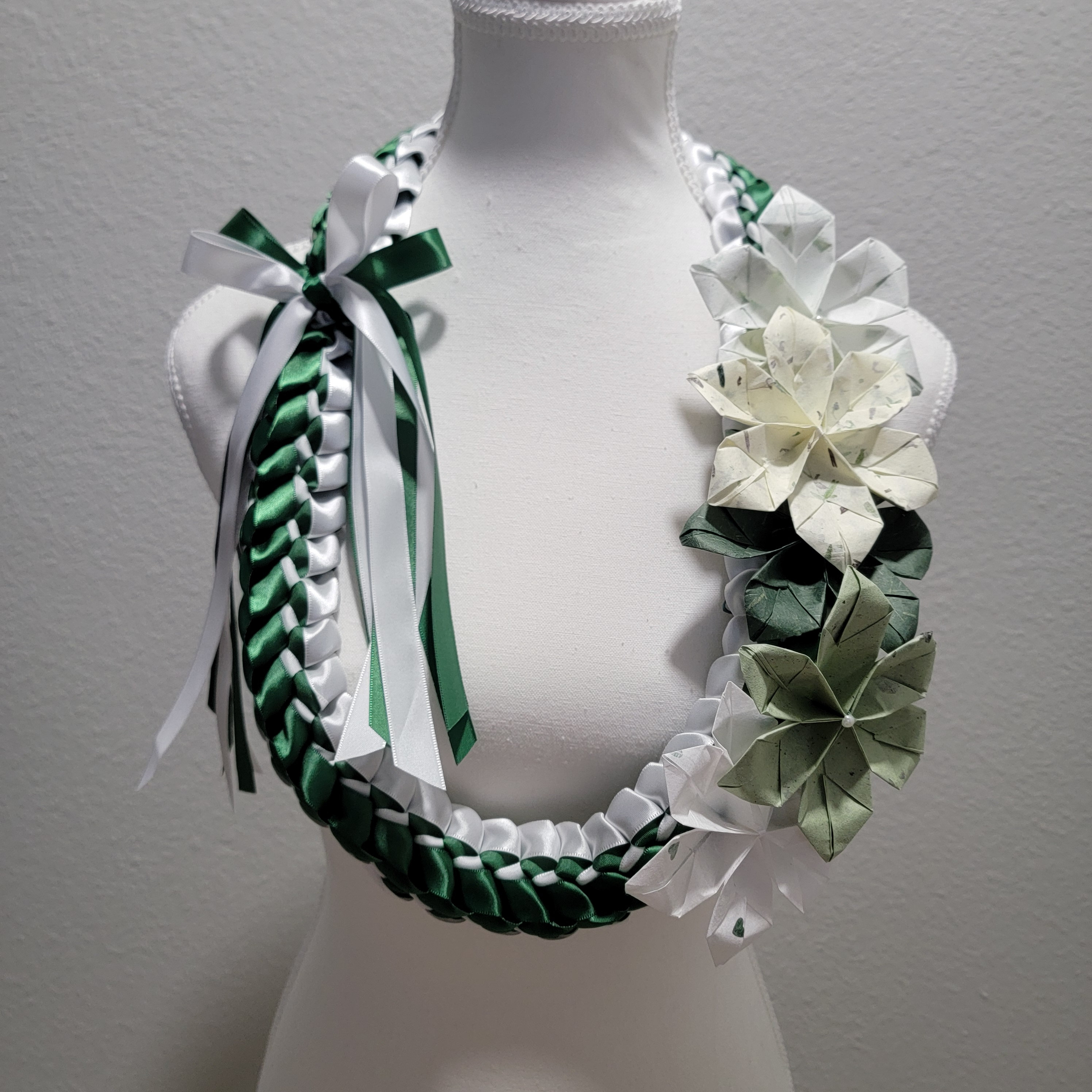 Custom Made-to-order Graduation Lei - Etsy