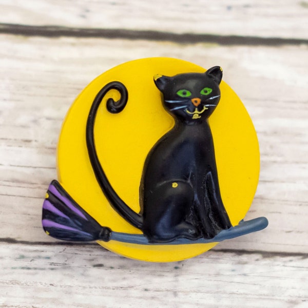 Full Moon Brooch - Etsy