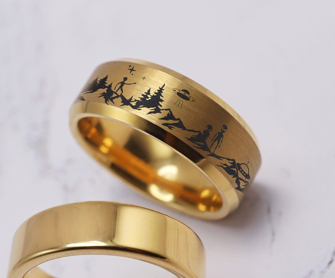 UFO Alien Wedding Band, Alien Invasion Ring, Alien Abduction Wedding ...