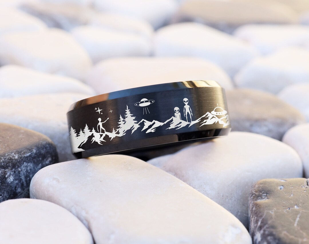 UFO Alien Wedding Band, Alien Invasion Ring, Alien Abduction Wedding ...