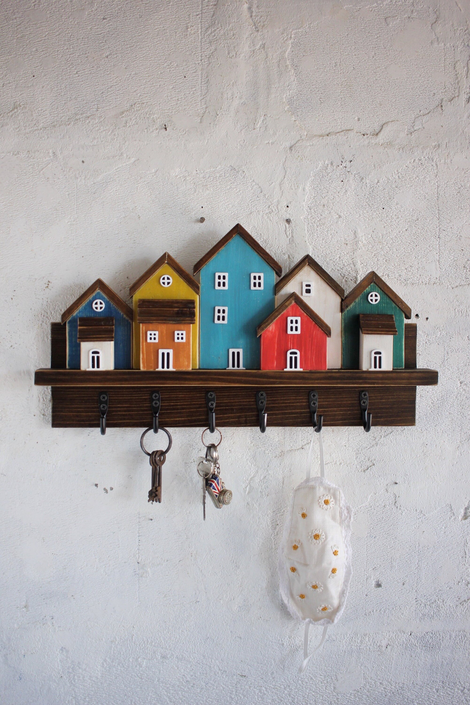 Shabby Chic Row House Key Hanger : Vintage-inspired Organization With a ...