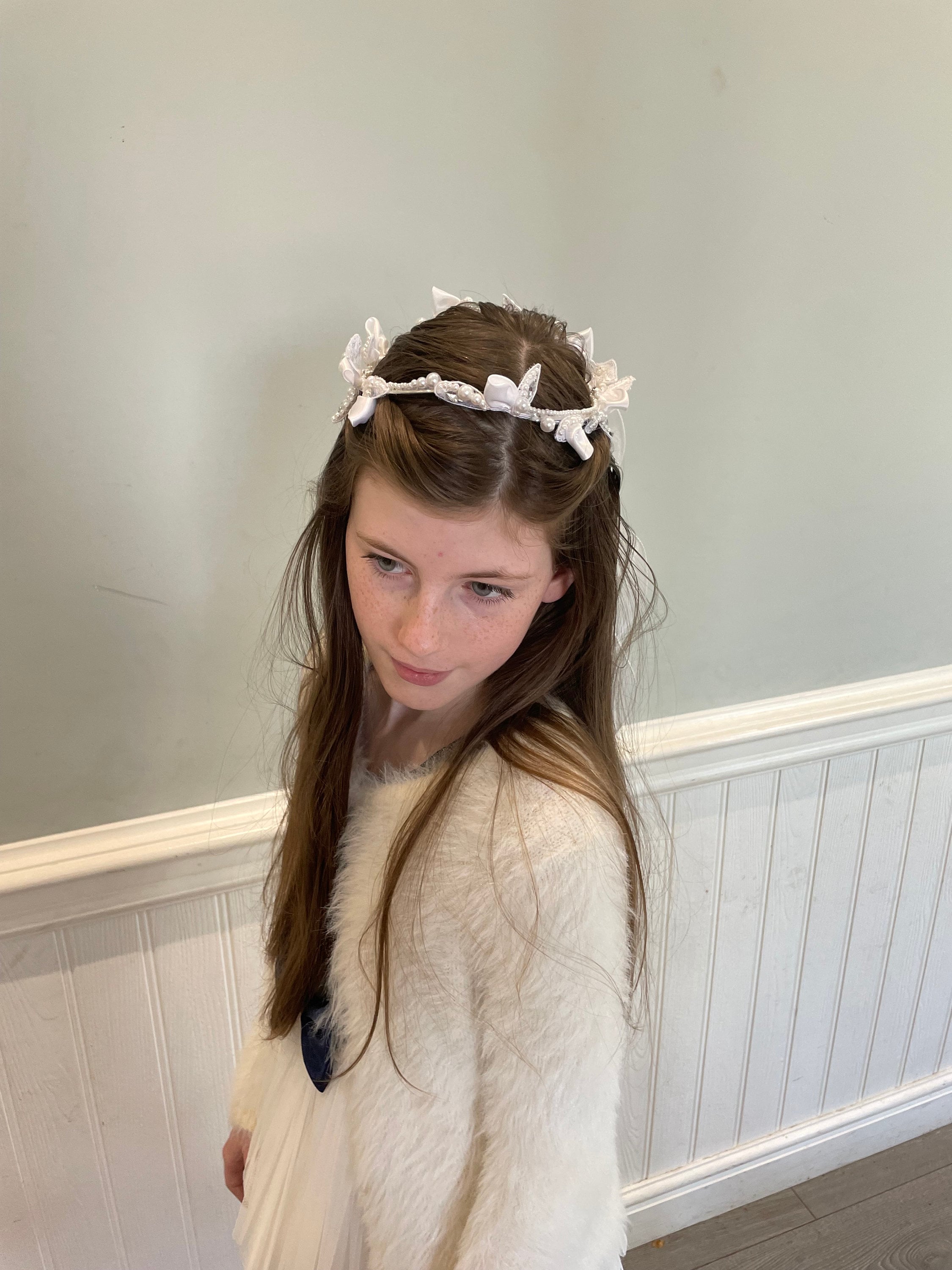 First Holy Communion Trailing Veil Hair Accessory Hairpiece With Wreath ...