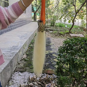 Natural White Real Horse Tail Buddha Dust Props Wood Handle Horsetail ...