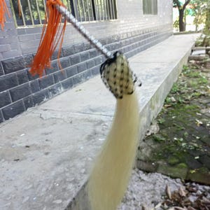 Natural White Real Horse Tail Buddha Dust Props Wood Handle Horsetail ...