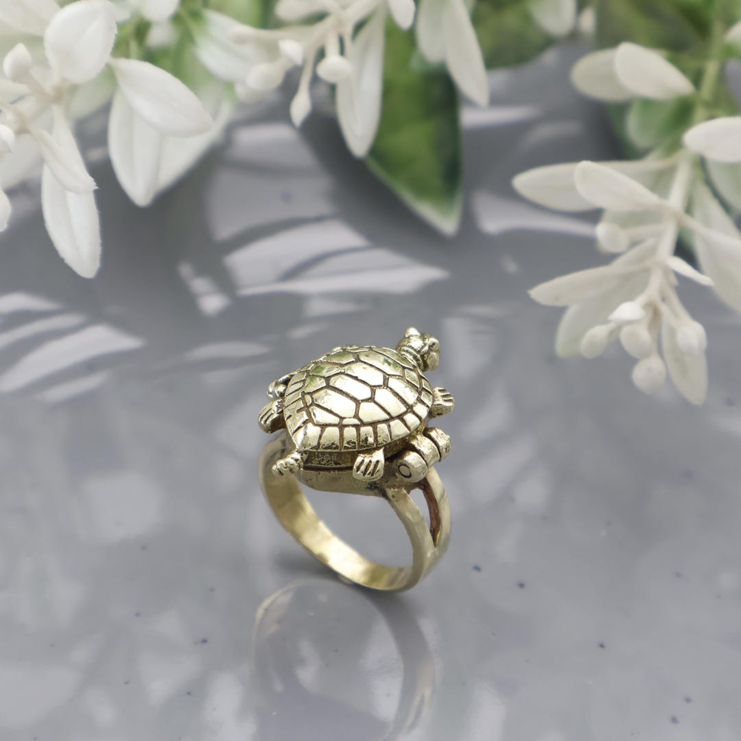 Gold Turtle Poison Ring - Hidden Compartment Tortoise Ring - Sea Turtle ...