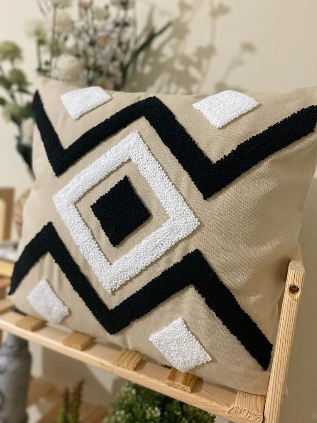 Geometric Striped Punch Needle Embroidery Pillow Cover , Hand Tufting ...