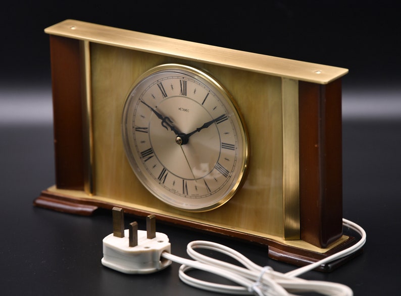 Restored 1960's Metamec 240V Electric Mantel Clock Silent and Working ...