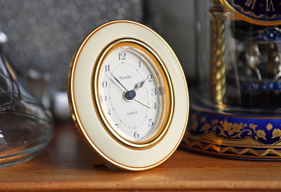 Vintage Kundo West German Compact Quartz Oval Ivory & Gold Toned Small Mantle Alarm Clock C ...