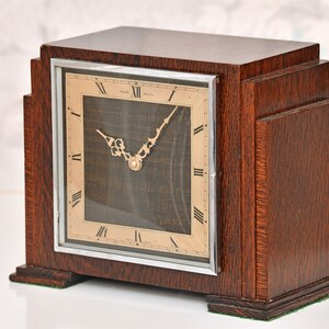 Smiths Art Deco Westminster Chiming Electric Mantel Clock With Square ...