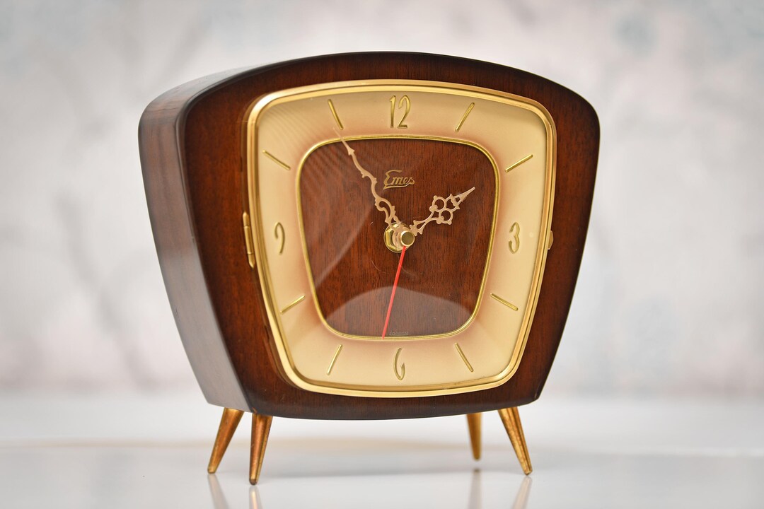 Mid Century Modern Design 1950s Era Mantel Clock in TV Style - Made by ...