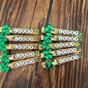 Pack of Lucky Cheer Pins With Shamrocks and Green Glitter - Cheerleader ...