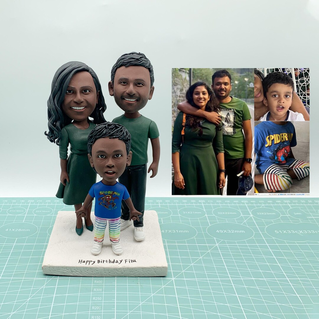 Custom Family Bobbleheads, Personalized Happy Family Figurines, Custom ...