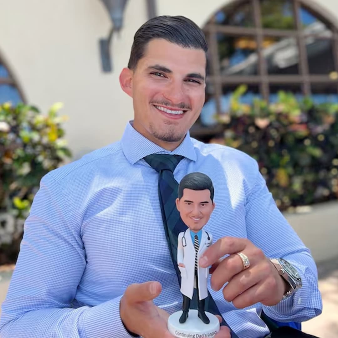 Custom Doctor Bobbleheads, Custom Surgeon Bobbleheads, Personalised ...