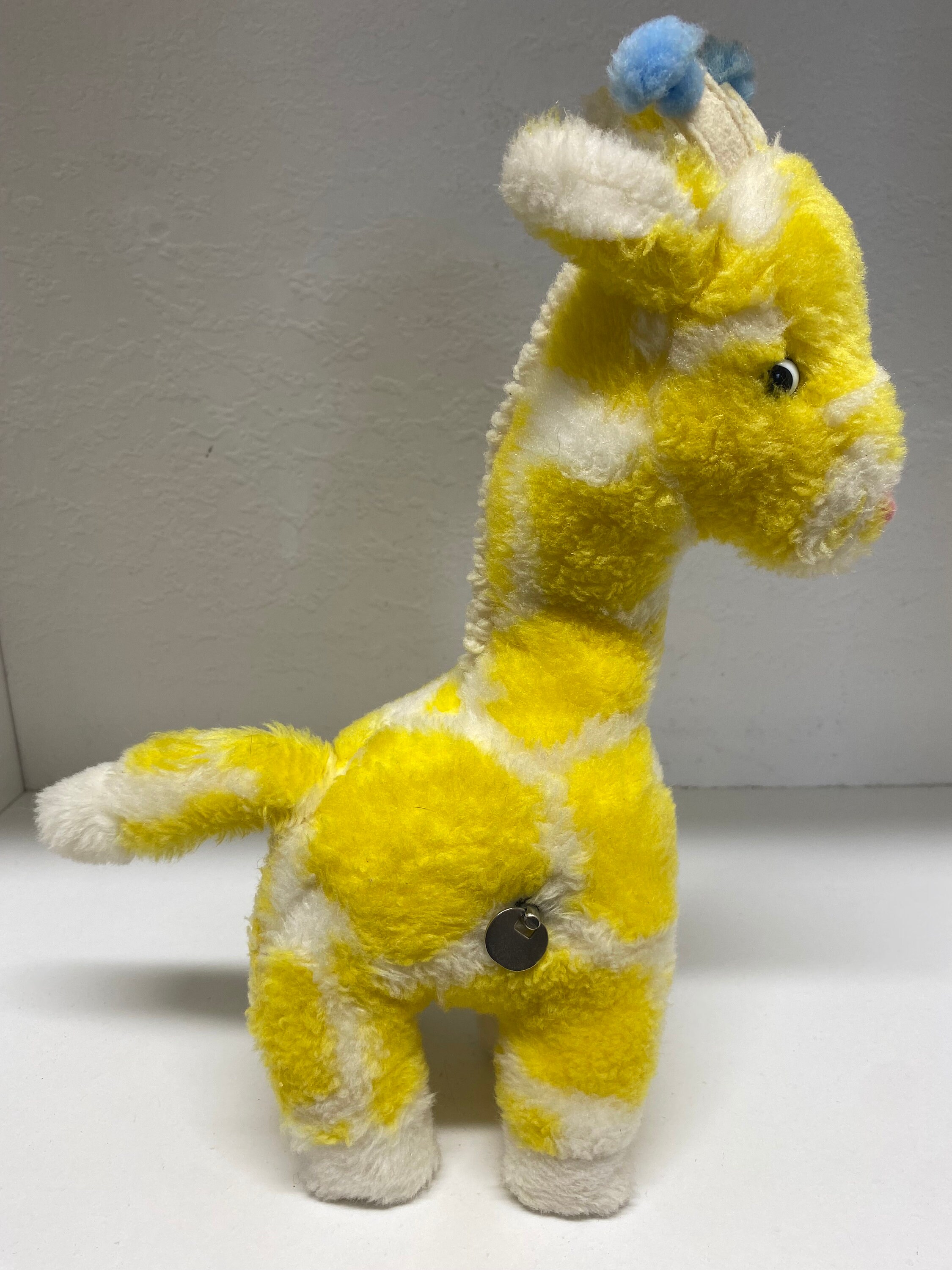 Vintage 1970s Eden Toys Giraffe Plush With Wind up Music Box - Etsy
