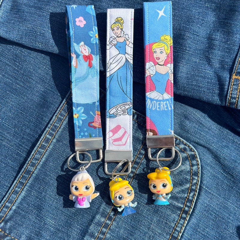 Cinderella Key Chain - Etsy