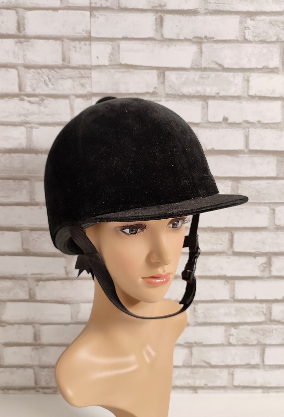 Wembley Black Velvet Horse Riding Helmet Size 7 1/2 61 With Chin Strap ...