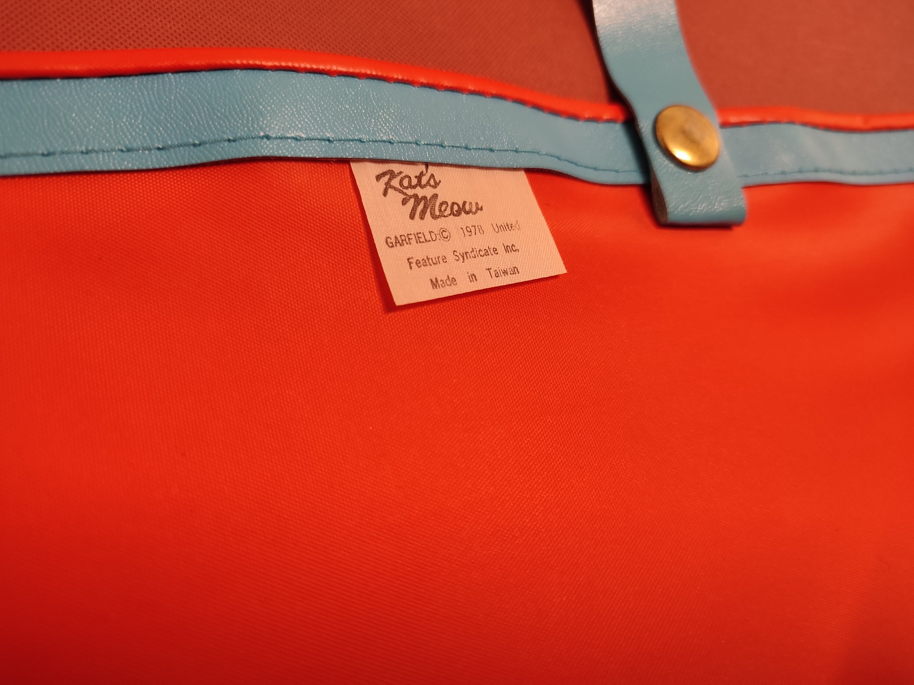 Garfield, Kids Luggage, Red, Garfield 1978, Cartoon Garfield, Garfield ...